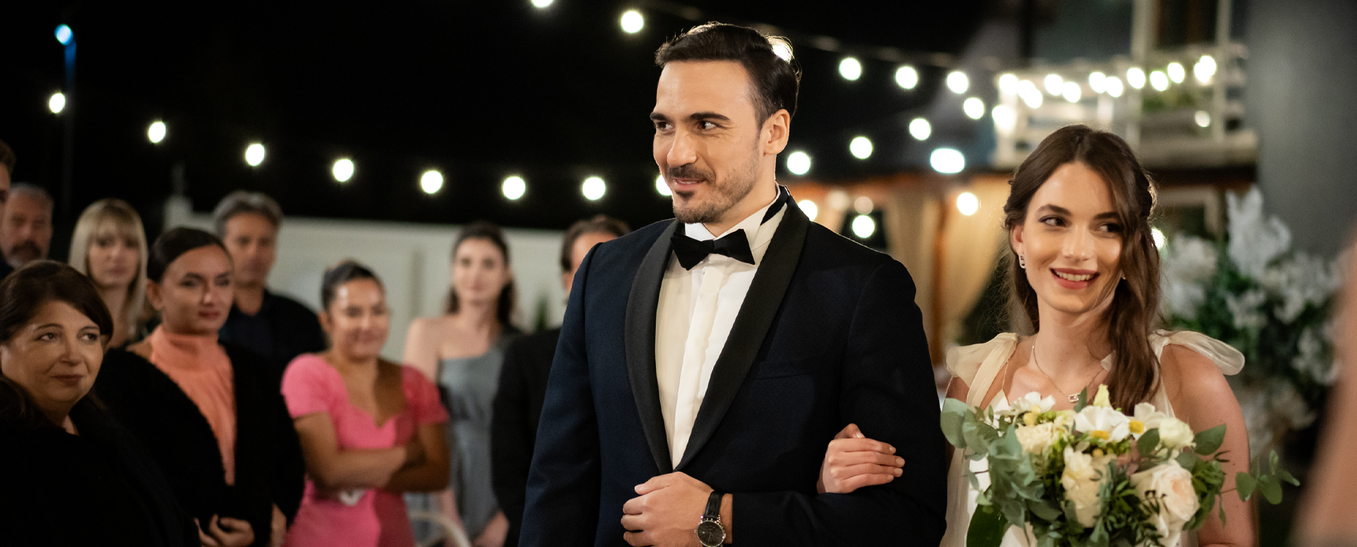 Serialul Lasă-mă, îmi place! Camera 609 este disponibil online în ...