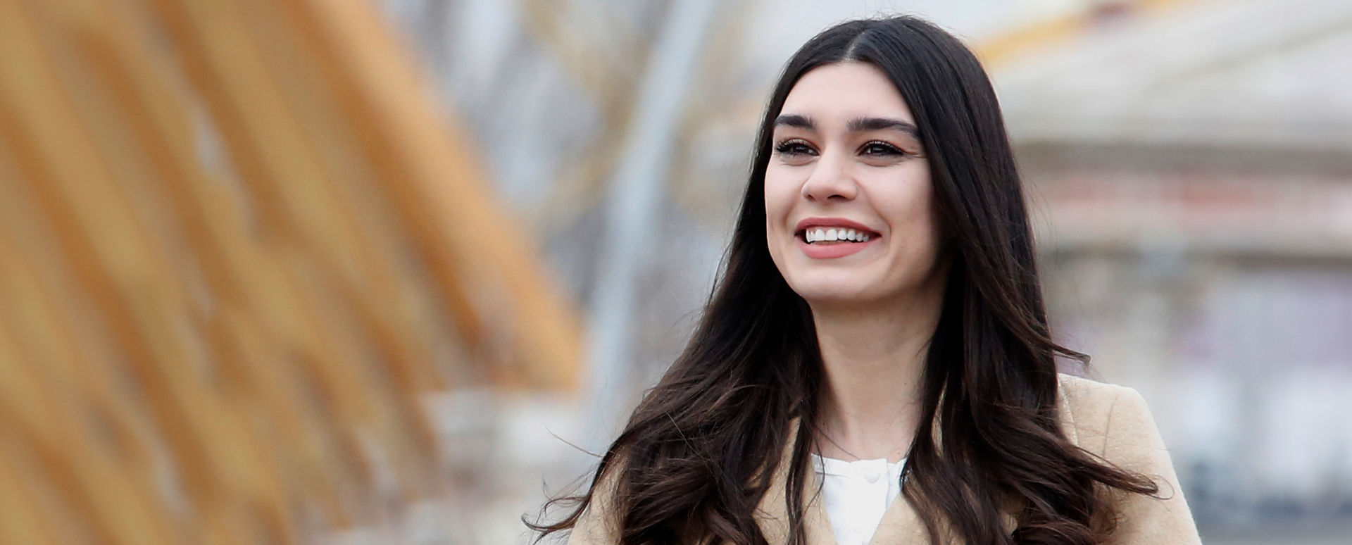 Serialul turcesc Dragoste și Ură (Aşk ve Mavi) e disponibil în AntenaPLAY.