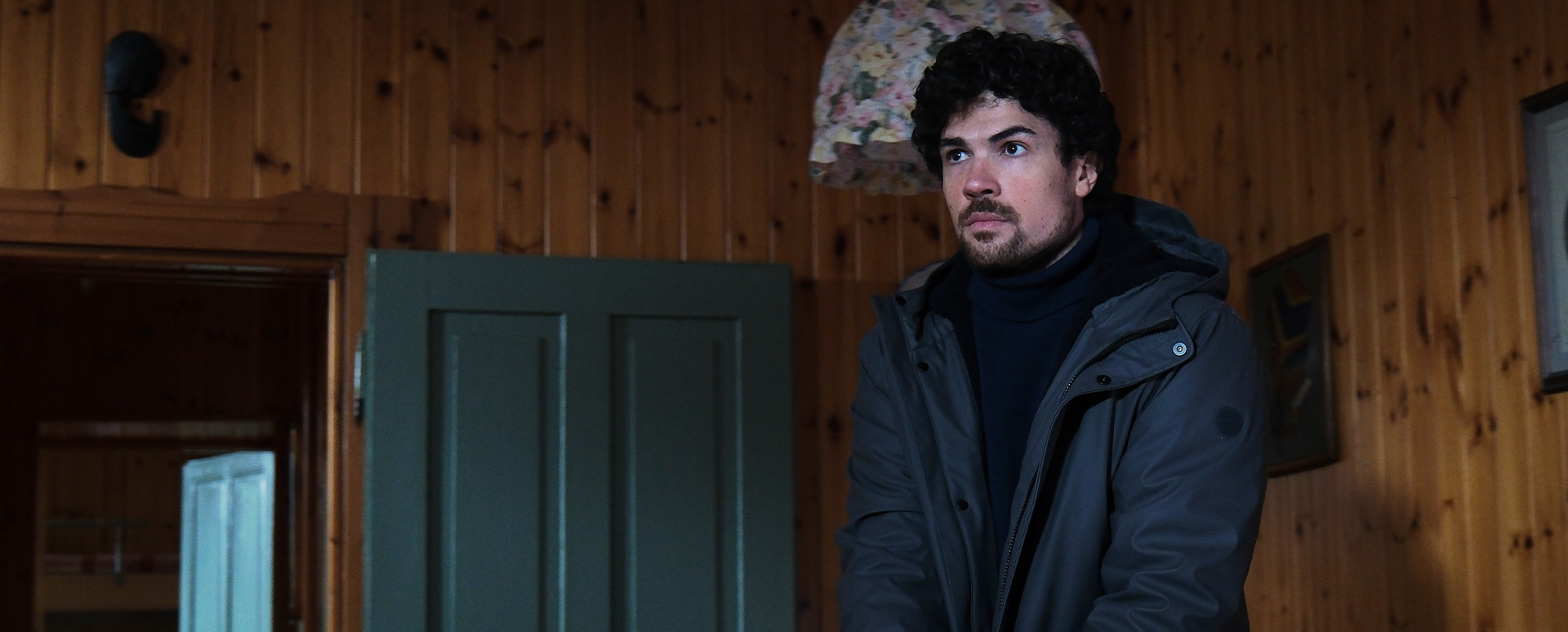 Flowers over the Inferno | Sezonul 2: Episodul 1 de Luni, 10 Februarie 2025